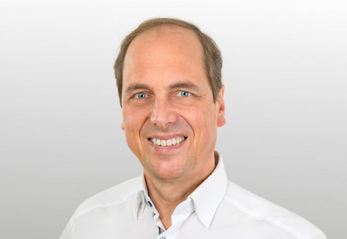 Dr. med. Dr. h.c. Michael Gabel - ATOS Facharztzentrum Klinik Stuttgart